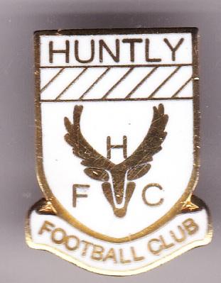 Skotská 5. soutěž Highland League 2019-2020: Huntly FC, smaltovaný ...